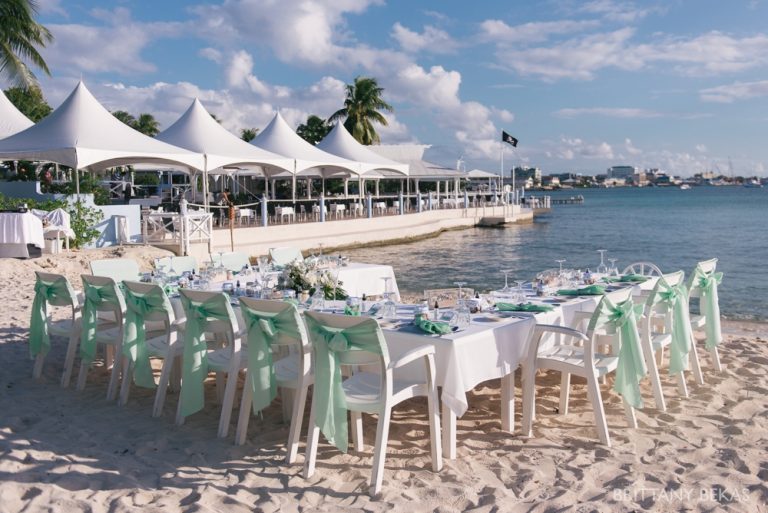 GRAND CAYMAN WEDDING : WHARF SEVEN MILE BEACH WEDDING PHOTOS // miranda ...