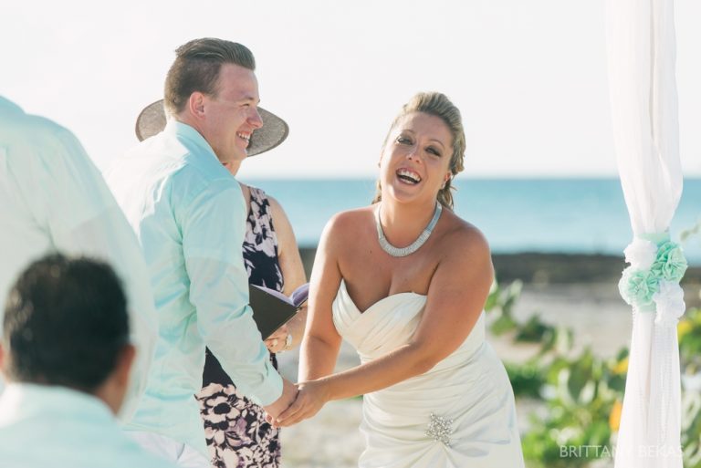 GRAND CAYMAN WEDDING : WHARF SEVEN MILE BEACH WEDDING PHOTOS // miranda ...