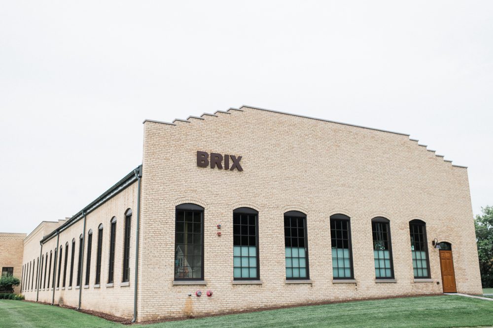 Light + Airy Chicago Wedding Photographer : the Brix on the Fox Wedding ...